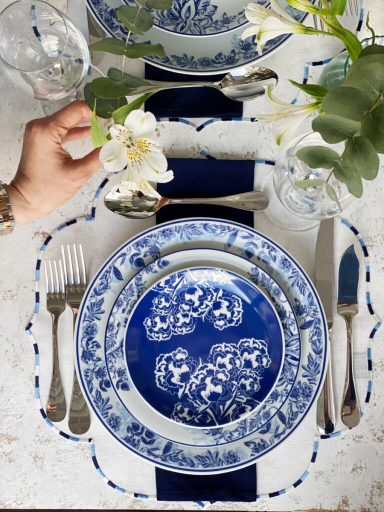 Georgian Garden Collection Dinnerware Set – 16 Pieces – Fern&Co.